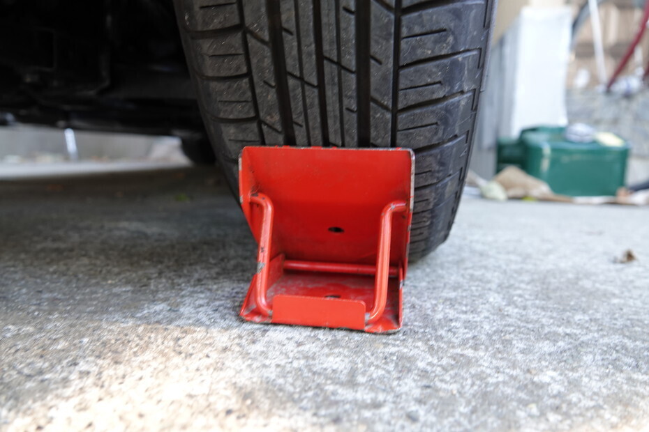 N-BOXカスタム JF3 右フロントフェンダーライナー取り外し フレーム／クロスメンバー定期メンテ: グリーゼ581h