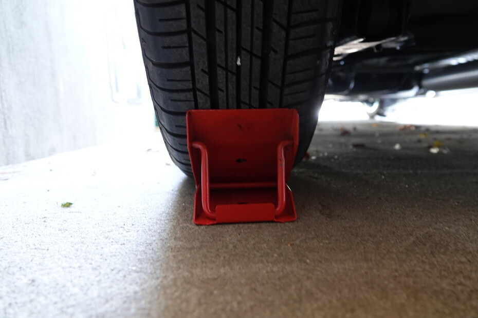 N-BOXカスタム JF3 右フロントフェンダーライナー取り外し フレーム／クロスメンバー定期メンテ: グリーゼ581h