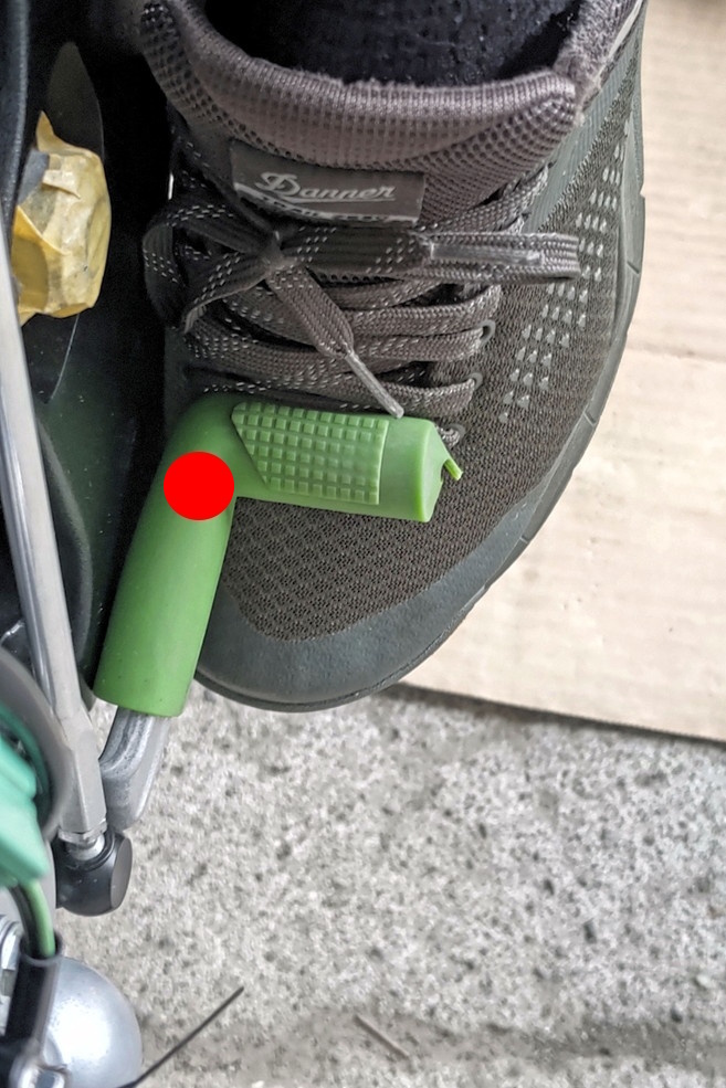 GSX-R1000 K9 シフト操作時に誤ってサイドスタンドに触れてしまう: グリーゼ581h